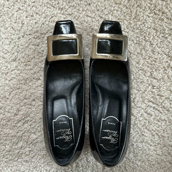 Shoes | Roger Vivier Pump | Poshmark